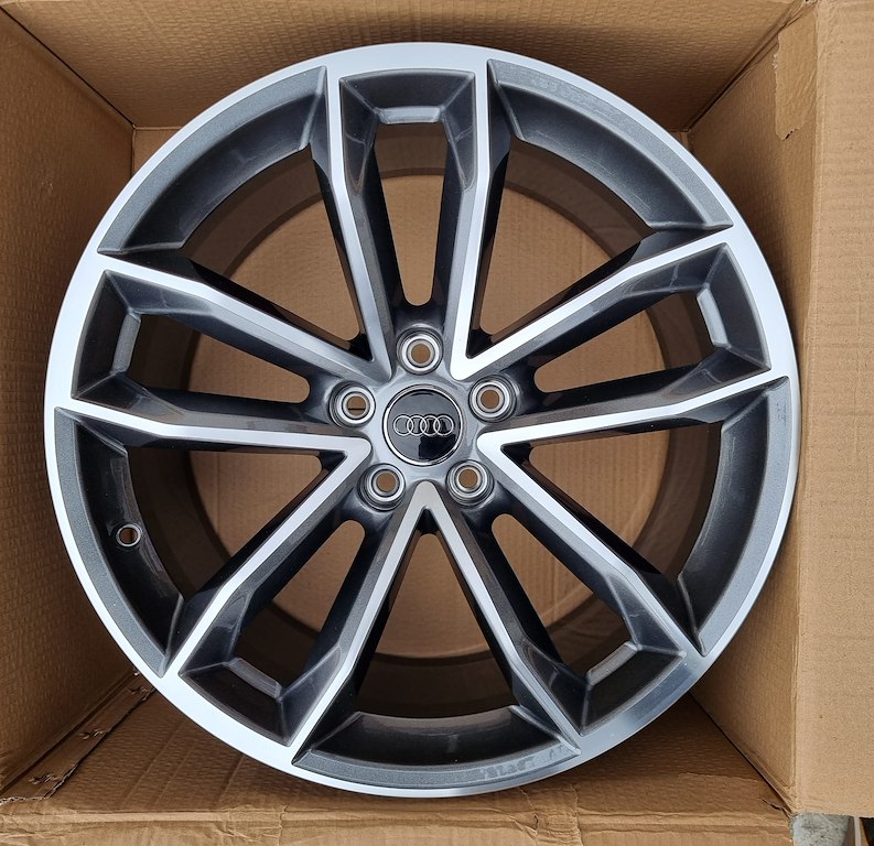 ORIGINAL ALU FELNE ZA AUDI
8.5J x19 ET32 5x112