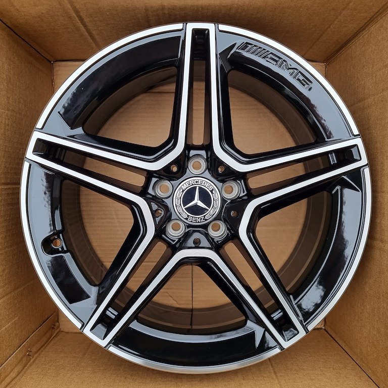 ORIGINAL ALU FELNE ZA MERCEDES
8J x19 ET33 5x112