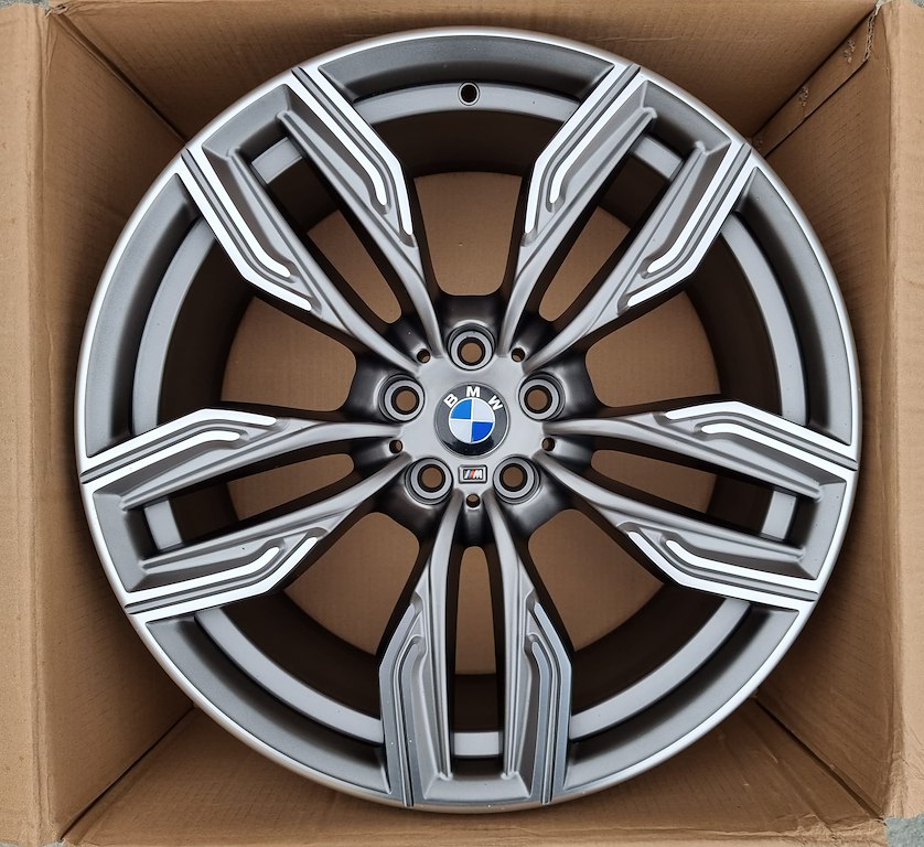 ORIGINAL ALU FELNE ZA BMW
8.5/10J x20 ET25/41 5x112