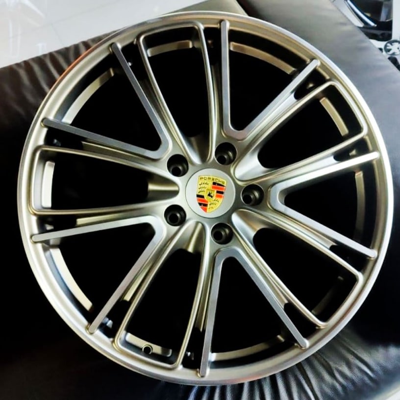 ORIGINAL ALU FELNE ZA PORSCHE
9.5/11.5 x21 ET71/69 5x130