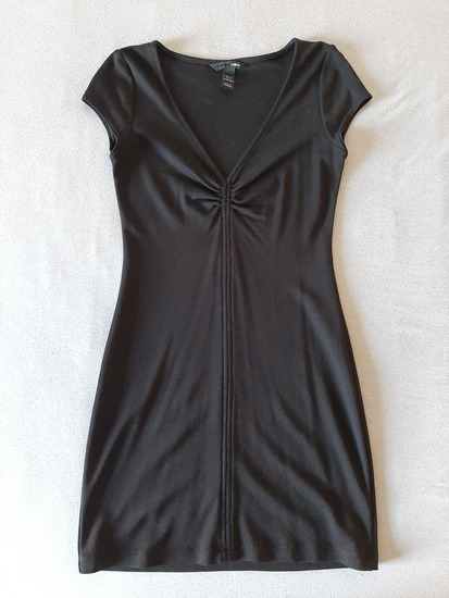 H&M crna haljina