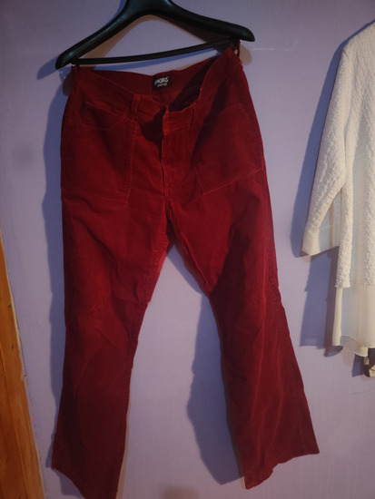 Somotske bordo pantalone