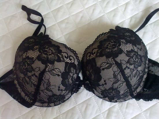 H&M extra push up brus, vel.70D