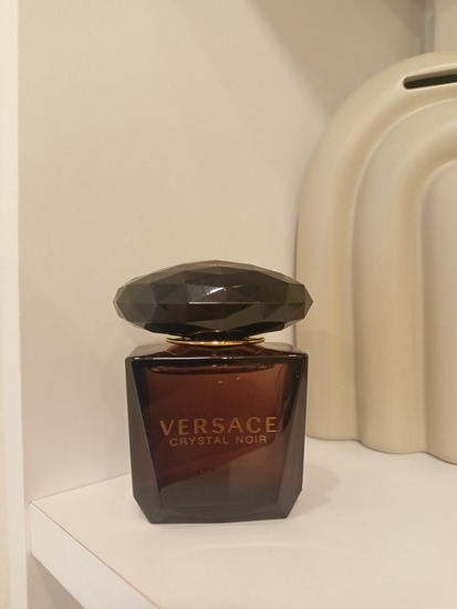 Versace Crystal Noir parfem