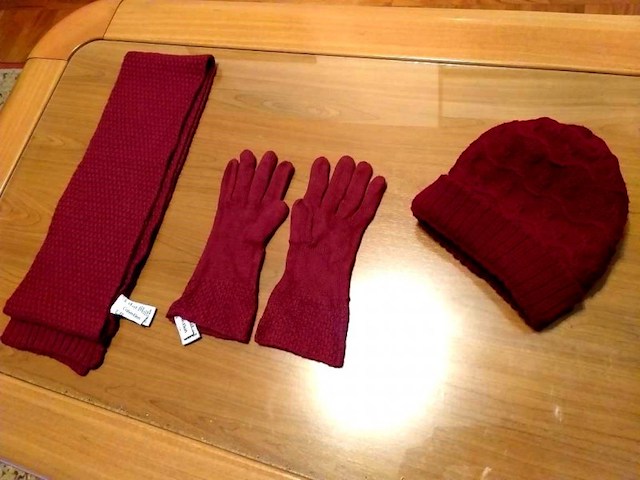 Calvin Klein komplet šal rukavice crvene - ORIGINAL