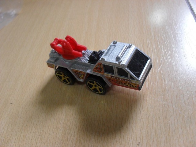 HOT WHEELS - B12