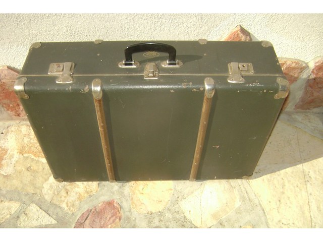 Kofer Kazeto