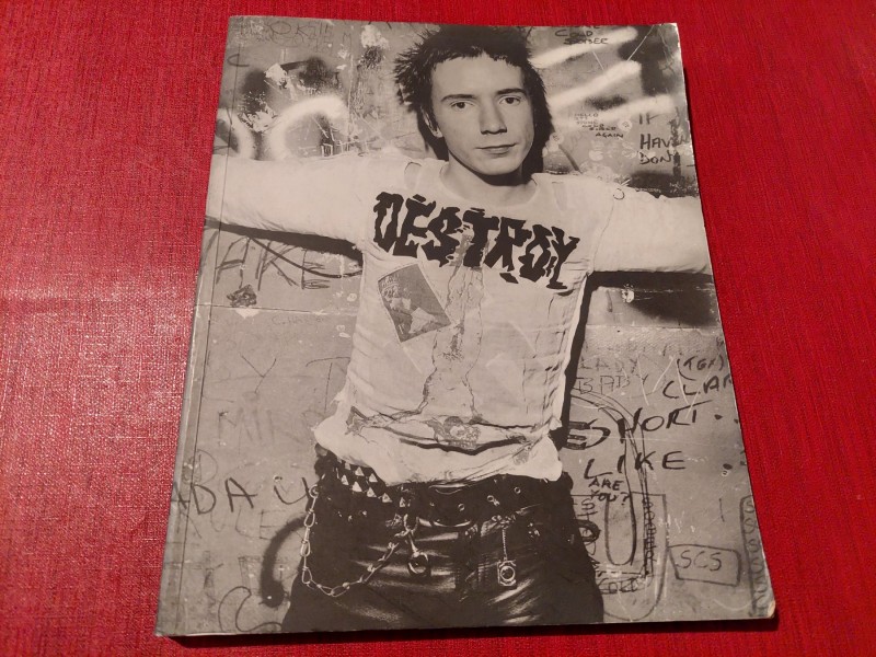 DESTROY - A PHOTOGRAPHIC ARCHIVE OF THE SEX PISTOLS