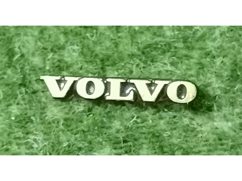 VOLVO.