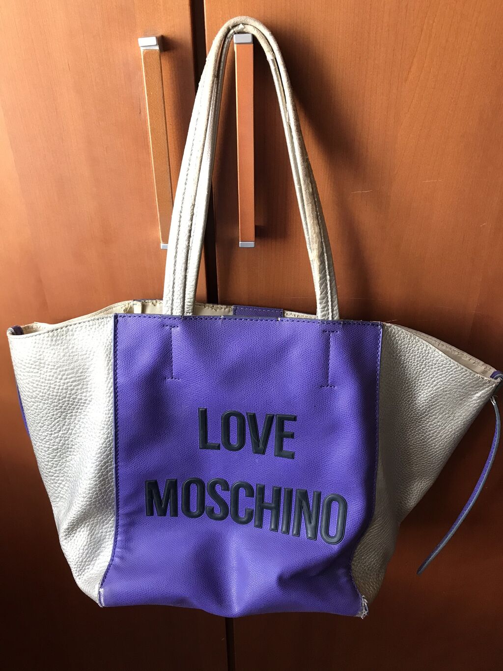 Torba za rame, Moschino