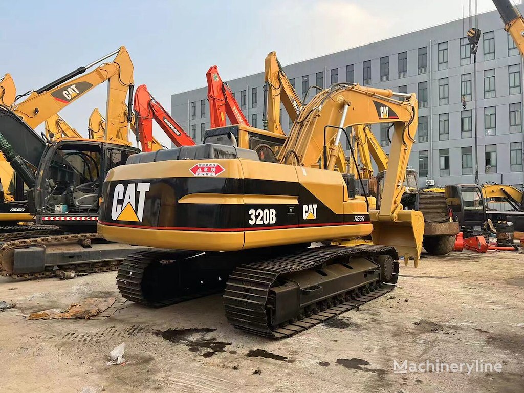 Caterpillar 320B bager guseničar