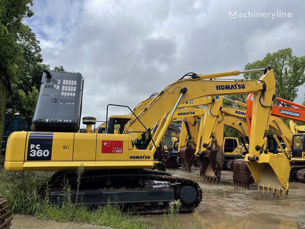 Komatsu PC360LC-7 bager guseničar