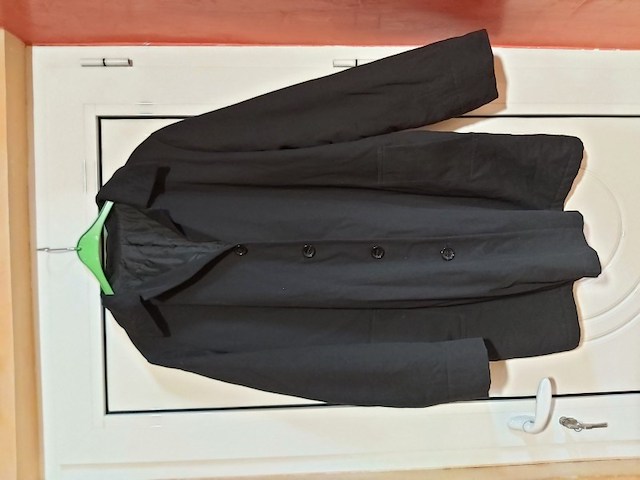 Crna jakna