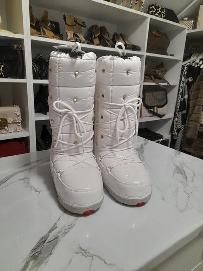 Original VALENTINO rockstud snow boots