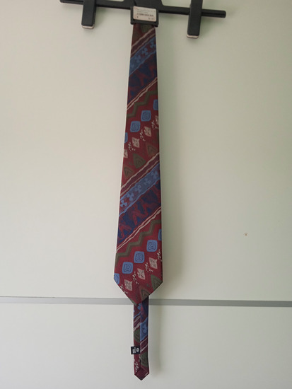 C&A nova kravata sa etiketom SALE