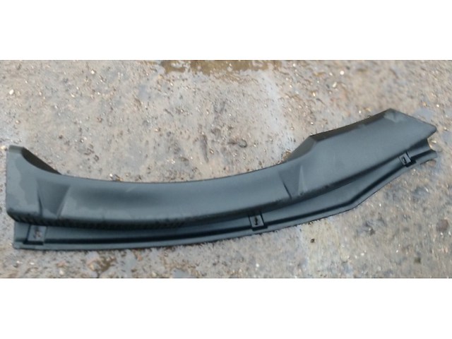 PLASTIKA ISPOD SOFERKE KA HAUBI RENO SENIK 2