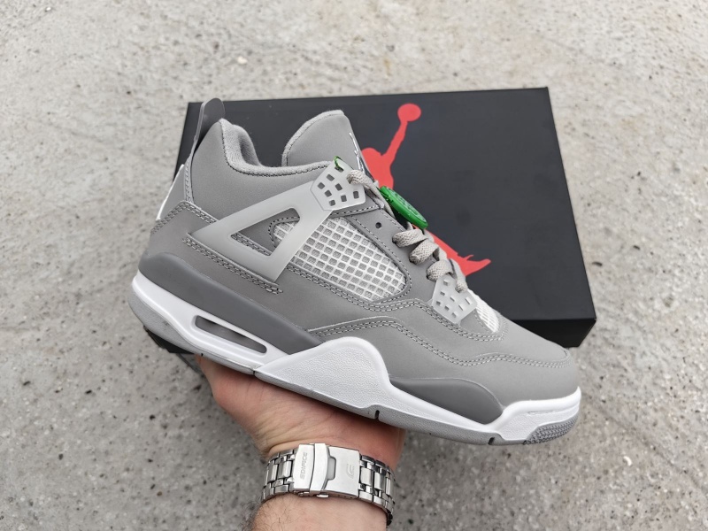 Nike Air Jordan 4