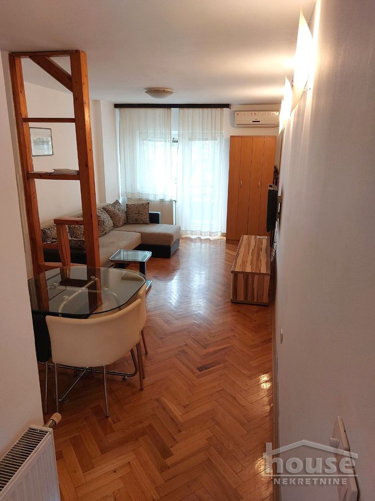 Stan,NOVI SAD,CENTAR 29m2,82400€ , ID: 1060619