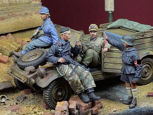 D-DAY miniature studio 35238 Kubelwagen Crew Vol. 1 Berlin 1945 - 4 Figures Set