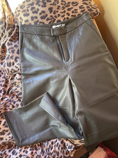 Nove maslinaste kožne pantalone%% 5500