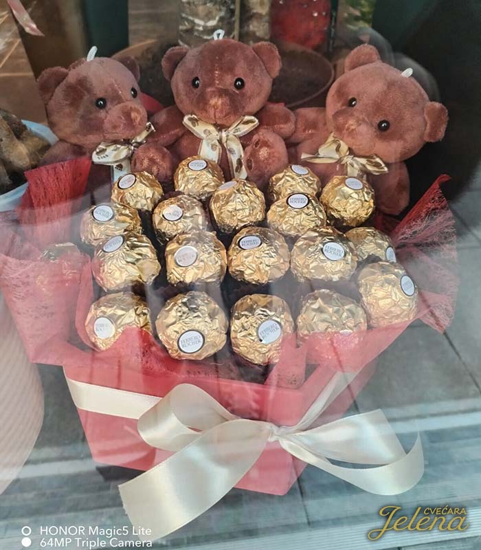 Kutija sa slatkišima – Ferrero i medvedići