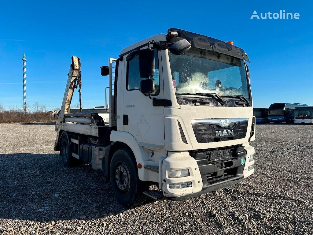 MAN TGM 18.290 kamion autopodizač kontejnera