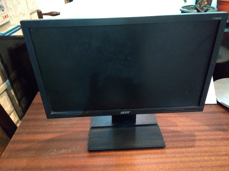 Monitor Acer V196HQL, neispravan