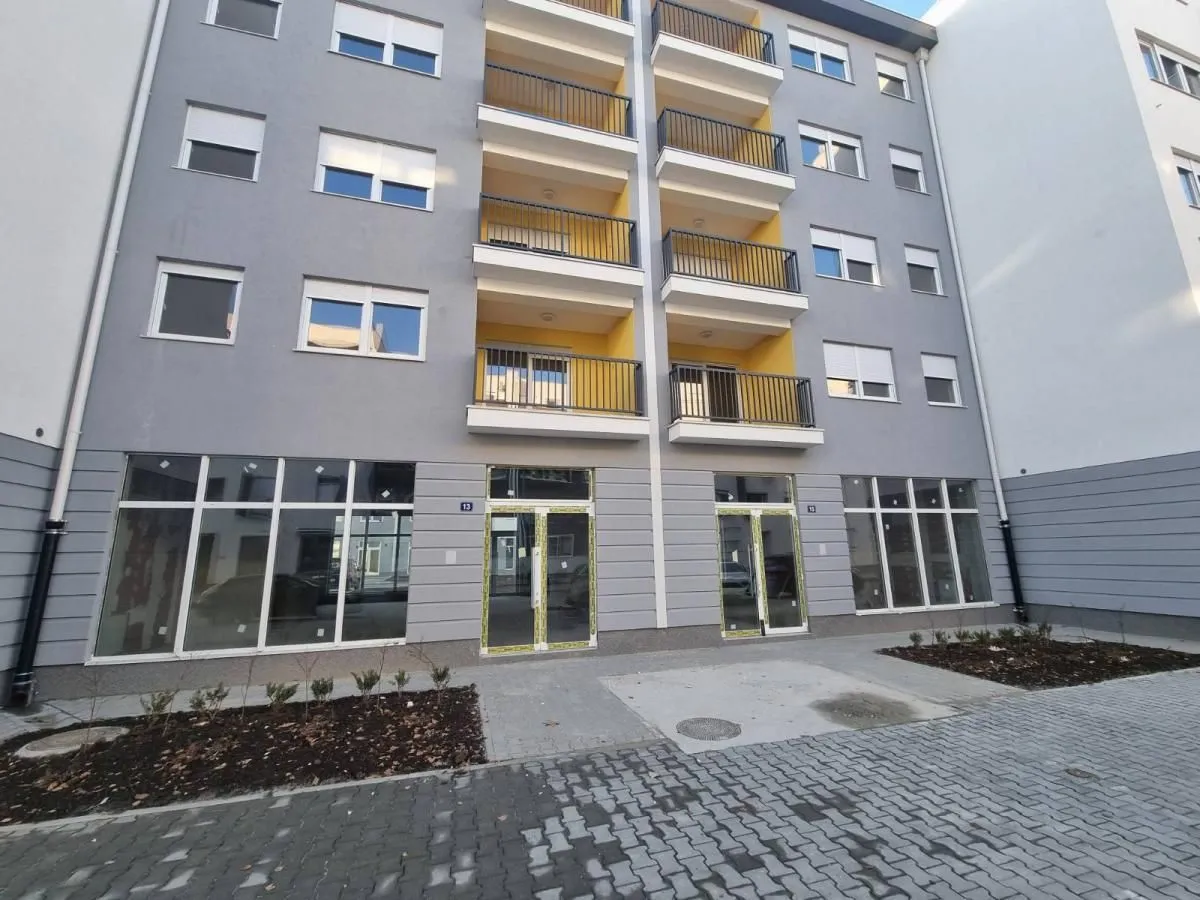 Izdavanje, poslovni prostor, 95m2, Jugovićevo, Novi Sad, Novi Sad