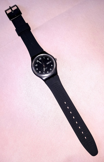 Swatch crni sat švajcarski silikonska narukvica