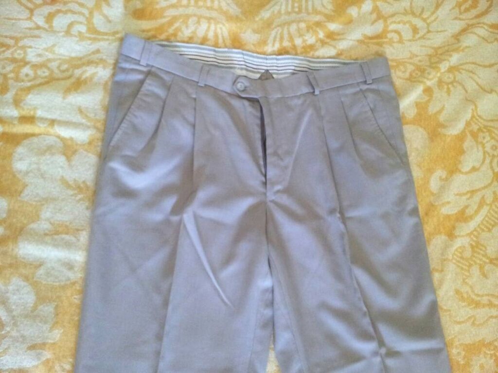 Pantalone XL (EU 42), bоја - Siva