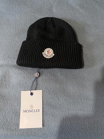 Moncler kapa