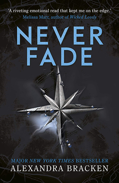 Never Fade: Book 2 (A Darkest Minds Novel)