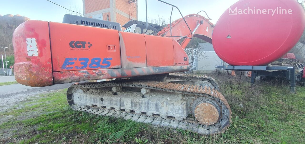 Fiat-Kobelco 385 bager guseničar