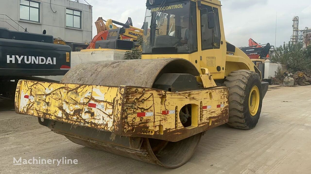 BOMAG BW226 kompaktor s jednim valjkom