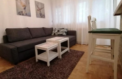Stan-Apartman za Duži Najam, Zemun, Beograd, €650