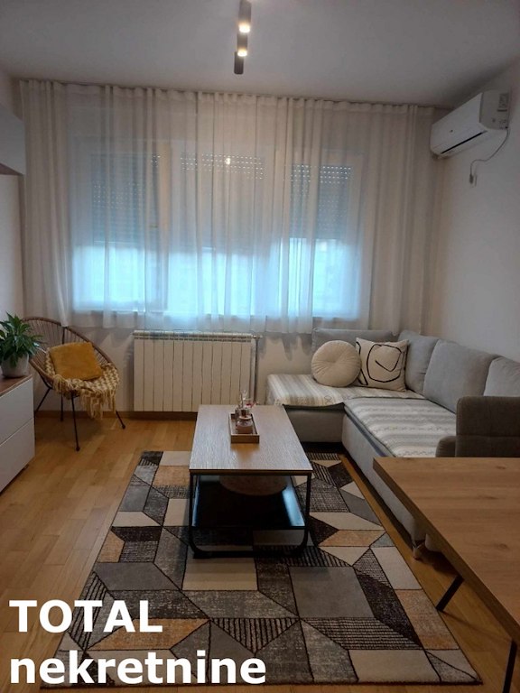 NOVI SAD - GRBAVICA - 43. 00 m2