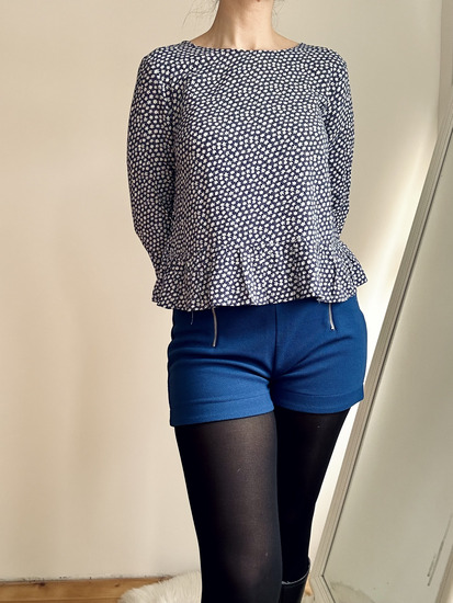 H&M peplum cvetna bluza od viskoze