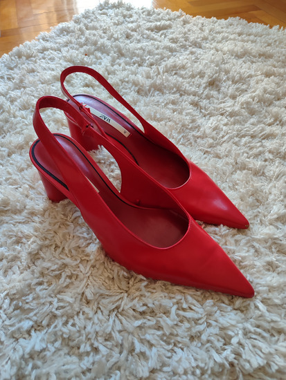 ZARA sandale br 42