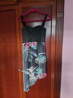 Original GUESS cvetna haljina