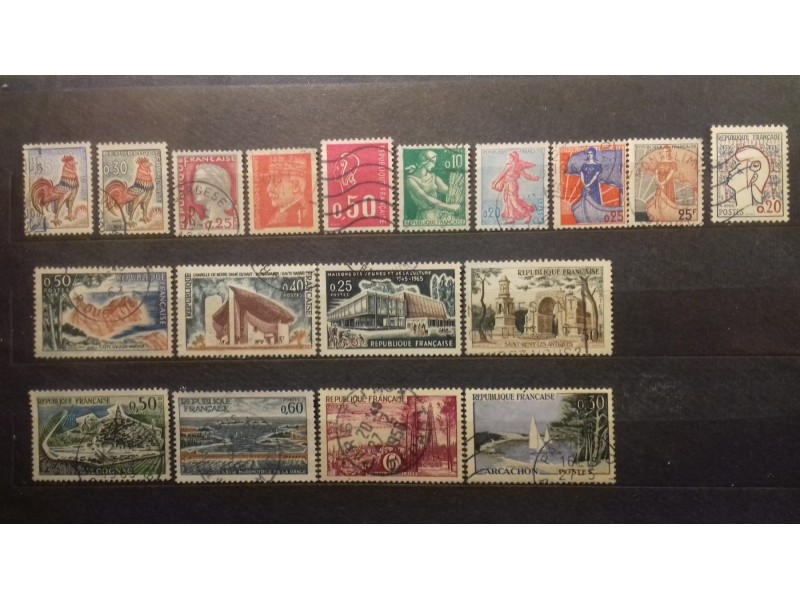 Francuska Lot 45 komada