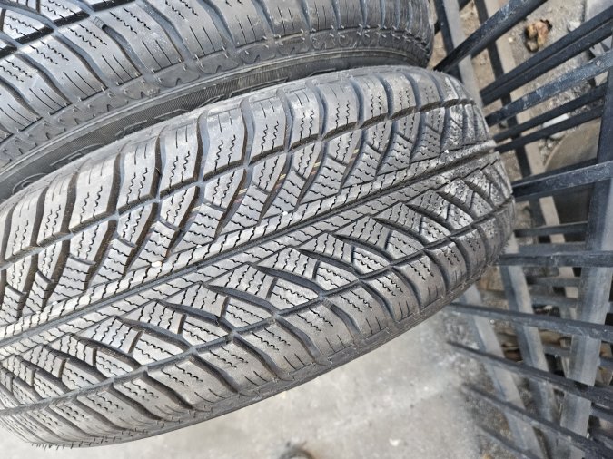 205/60 R16 Goodyear