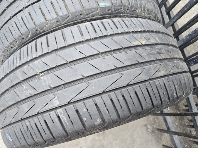 245/45 R19 HANKOOK