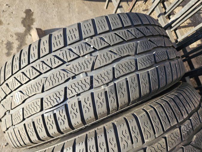 205/55 R16 Continental