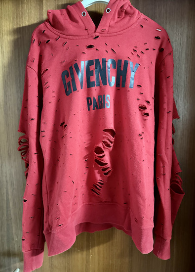 Givenchy duks