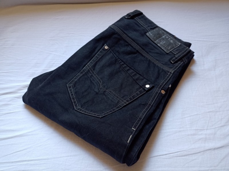 Diesel "Krooley" - Tapered Jeans