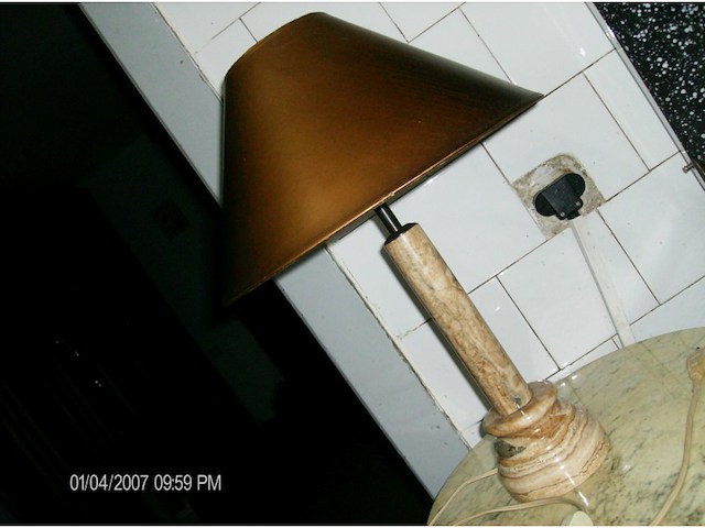 Stona lampa od mermera