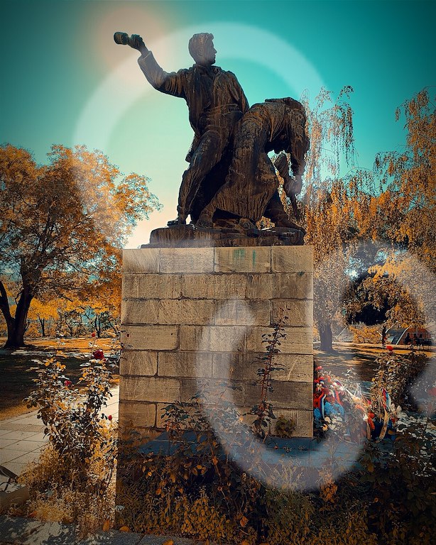 Spomenik palim borcima, Opstinska Park, Prokuplje, Srbija