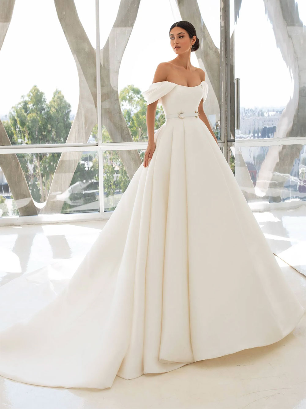 Pronovias / LYNN