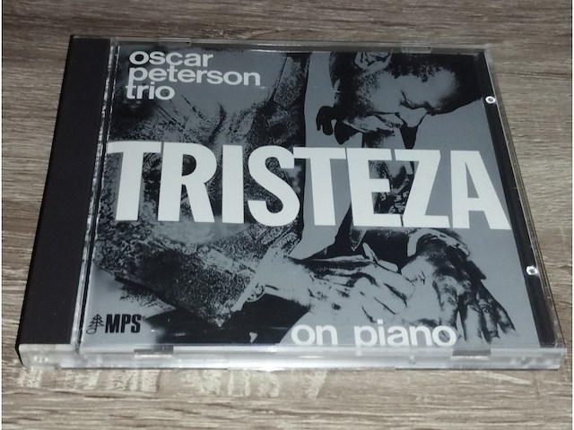 The Oscar Peterson Trio - Tristeza on piano