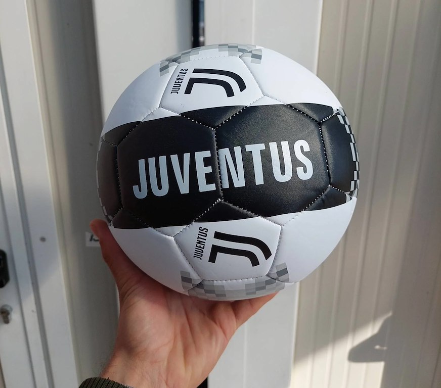 Juventus Lopta Novi Grb - Juventus Lopta Novi Grb